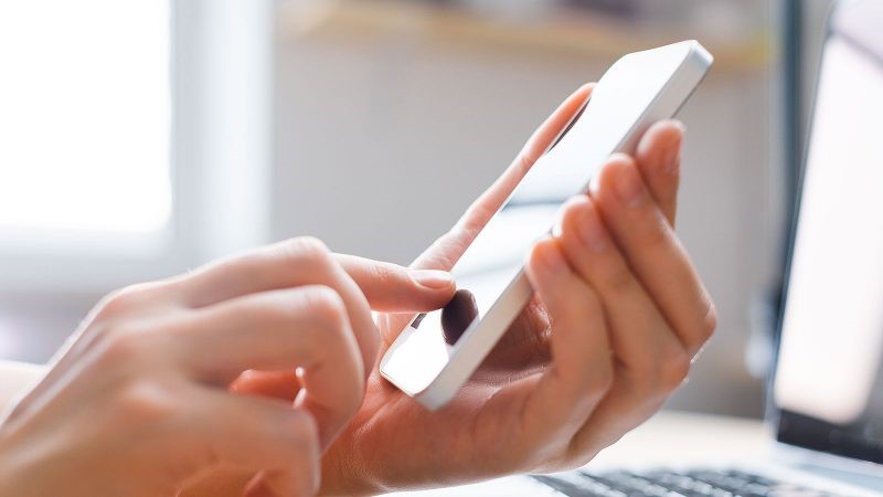 Top 10 Drawbacks Of Cell Phones - Techyv.com