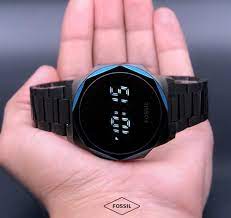 Top 10 Digital Watches In The World - Techyv.com